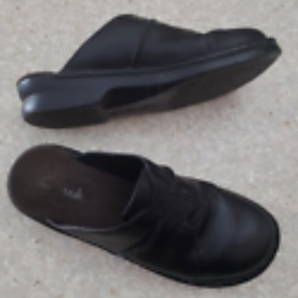 Clarks | Shoes | Clarks Black Leather Slide Mules Open Back Comfort ...